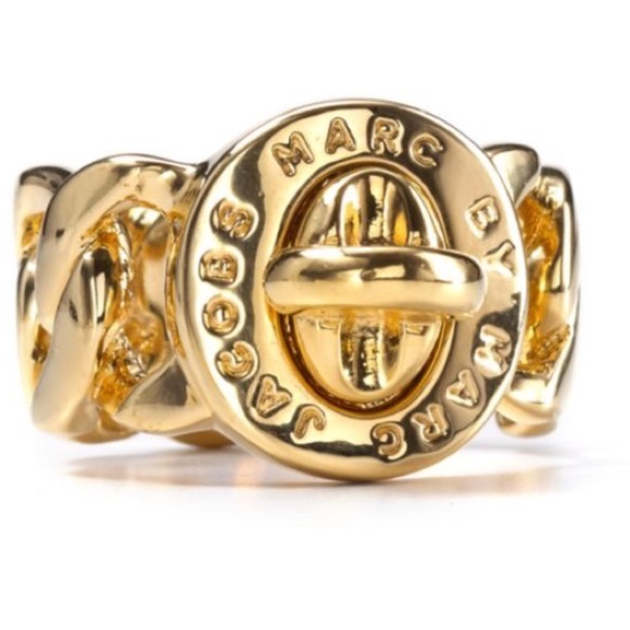 Marc Jacobs | Jewelry | Nwt Marc Jacobs Gold Katie Turnlock Logo Ring ...